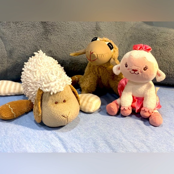 Disney | Toys | Plush Sheep Bundlelot Disney Gund Stuffed Animal ...